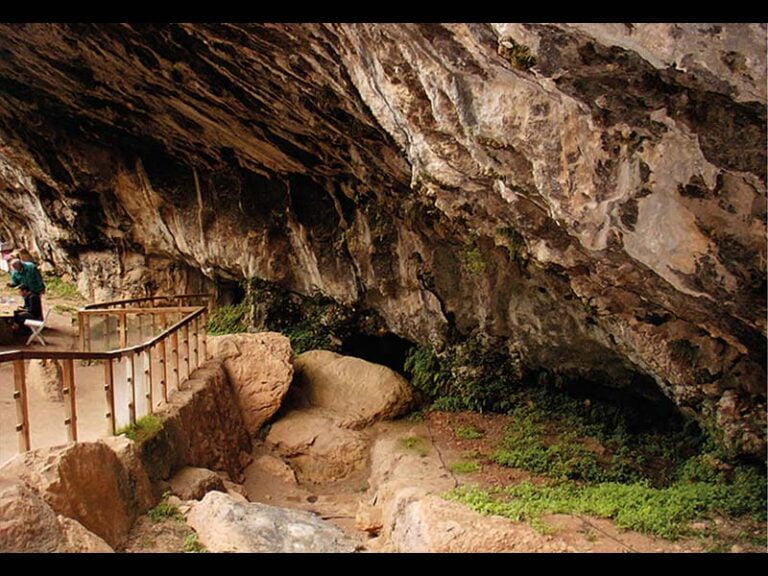 Grotta del Romito – Papasidero (CS) - Preistoria in Italia